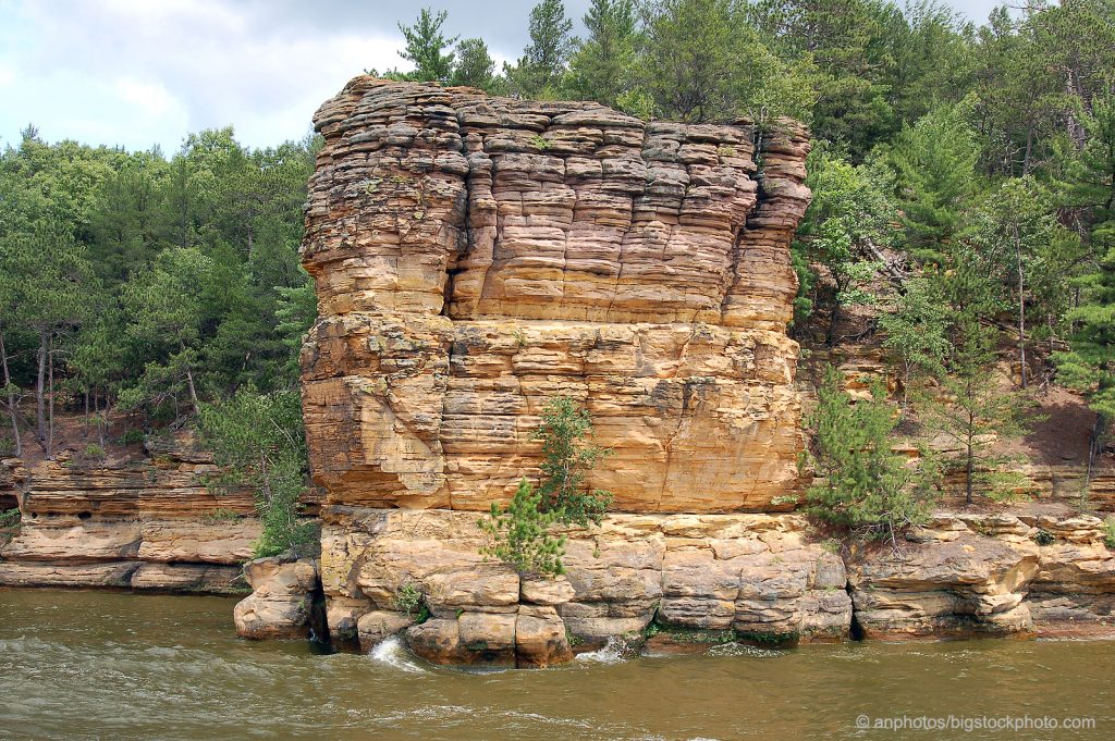 Reading the Rocks in Wisconsin Dells - DOES GOD EXIST? TODAY